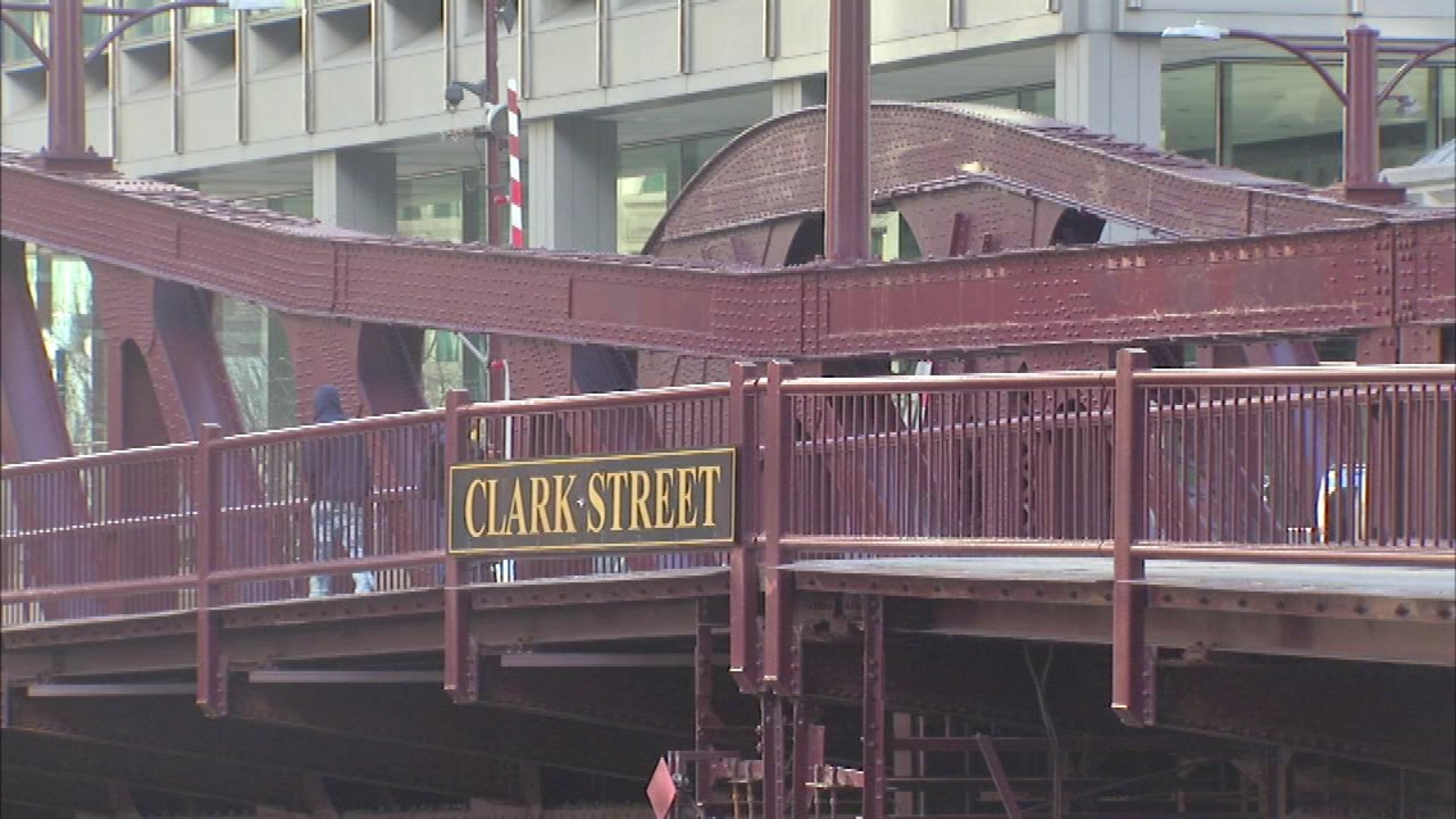 Work begins on Clark Street Bridge Monday, lane closures to go in ...
