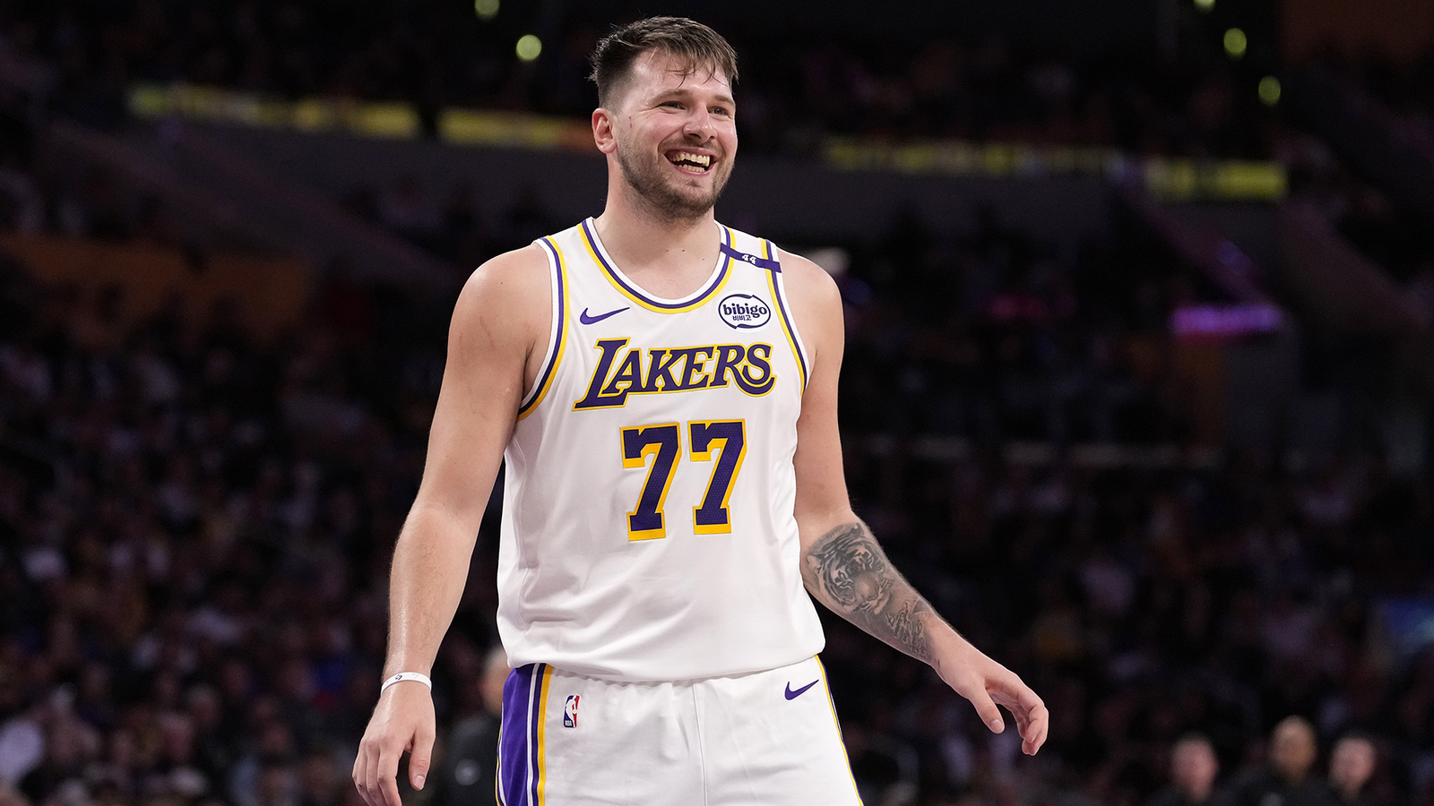 Luka Doncic reaches 3-year, $165 million extension with Lakers - ABC7 Los Angeles