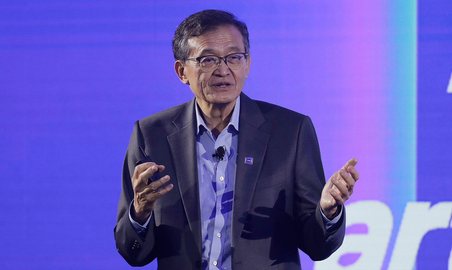 Intel: Trump calls on CEO Lip-Bu Tan to resign - ABC13 Houston