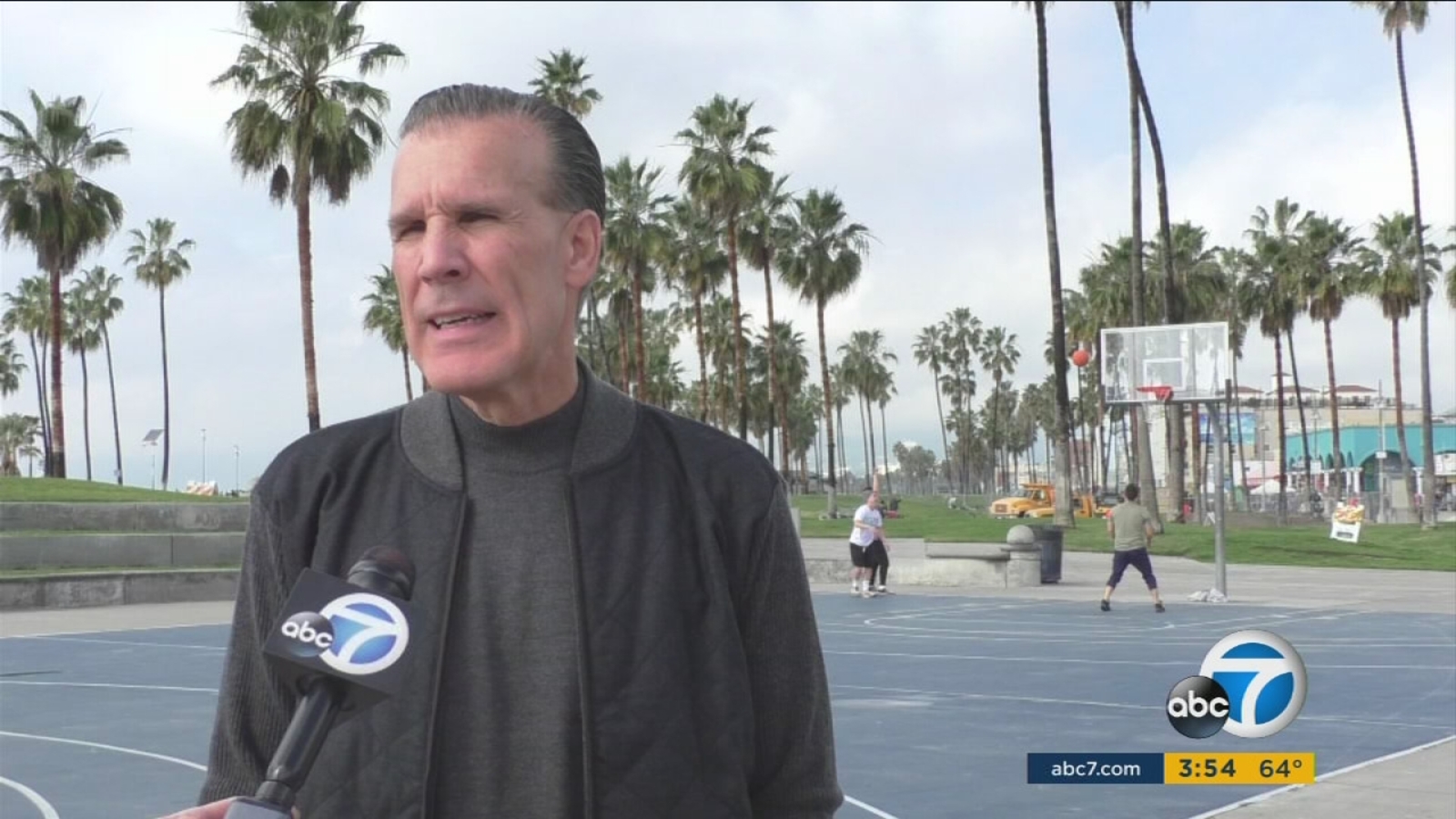 NBA referee goes the extra mile to stay in shape - ABC7 Los Angeles