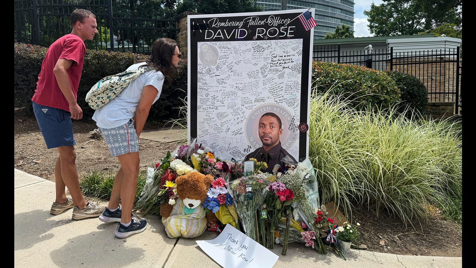 Atlanta campus shooting: Man fired 180 shots, breaking 150 windows, in ...