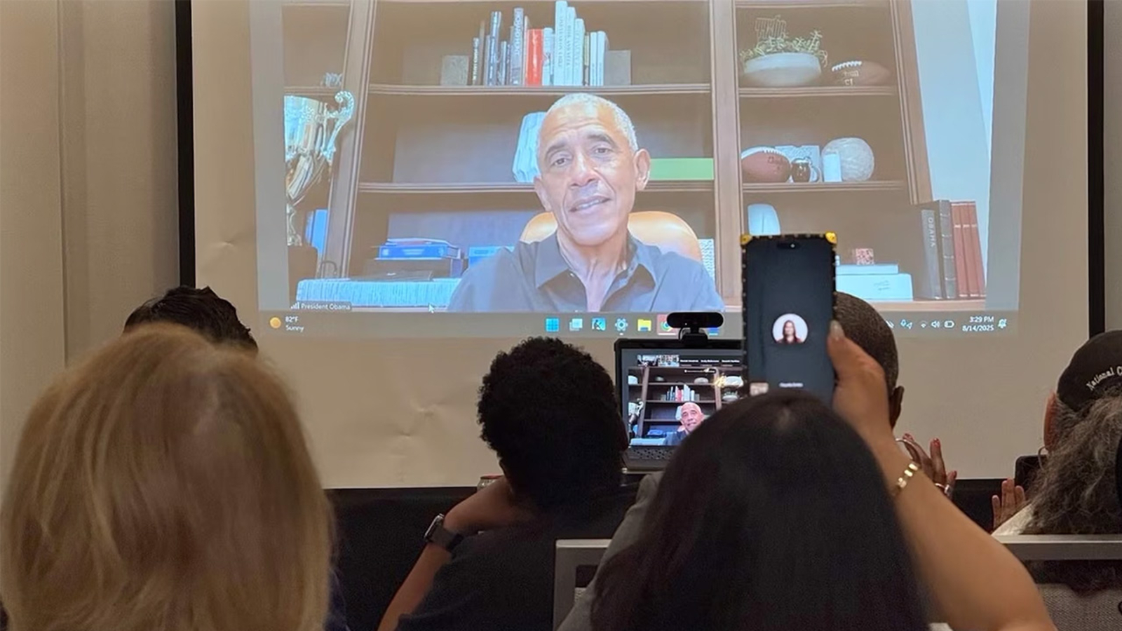 Texas Democrats get boost from Obama for blocking GOP redistricting plan - ABC7 Los Angeles