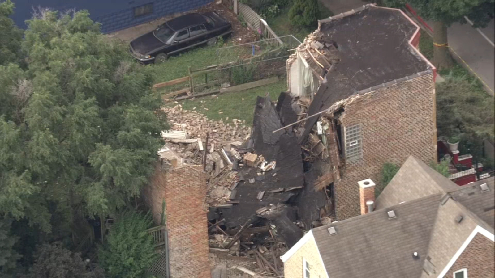 Chicago fire crews respond to building collapse on South Loomis ...