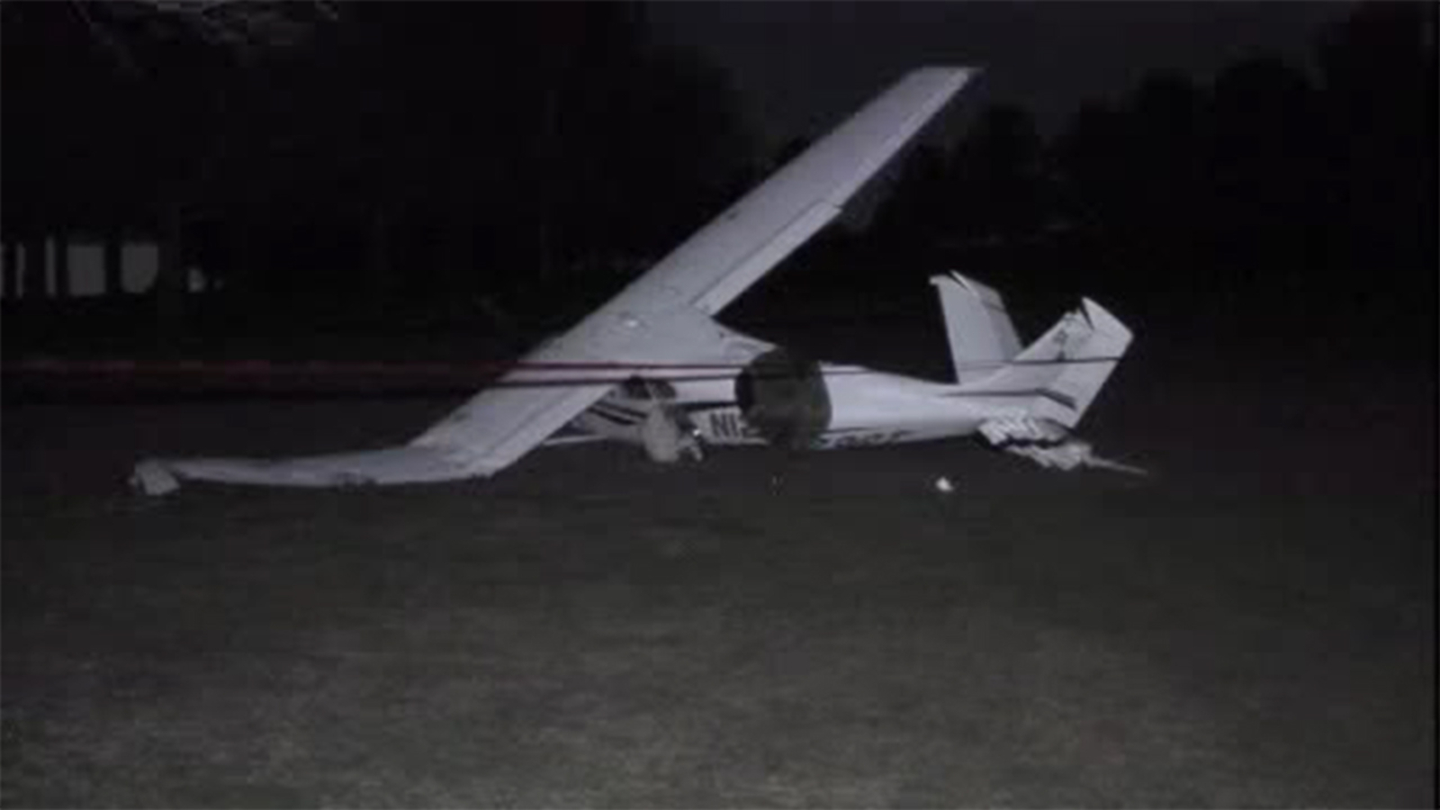 Small Plane Crashes On Golf Course In Montgomery County 6abc Philadelphia