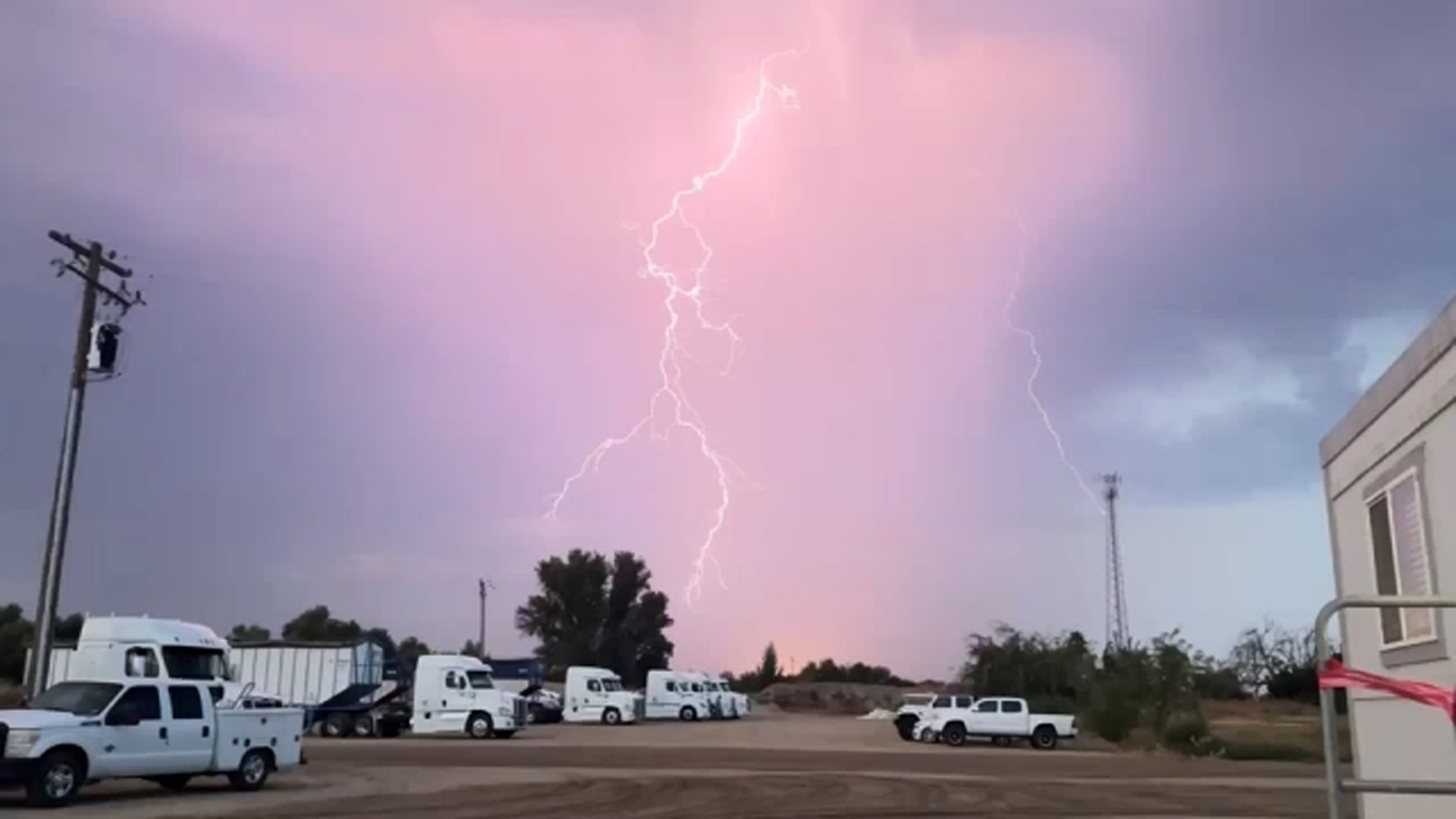 Storms hitting Central California with thunder, lightning and flooding ...