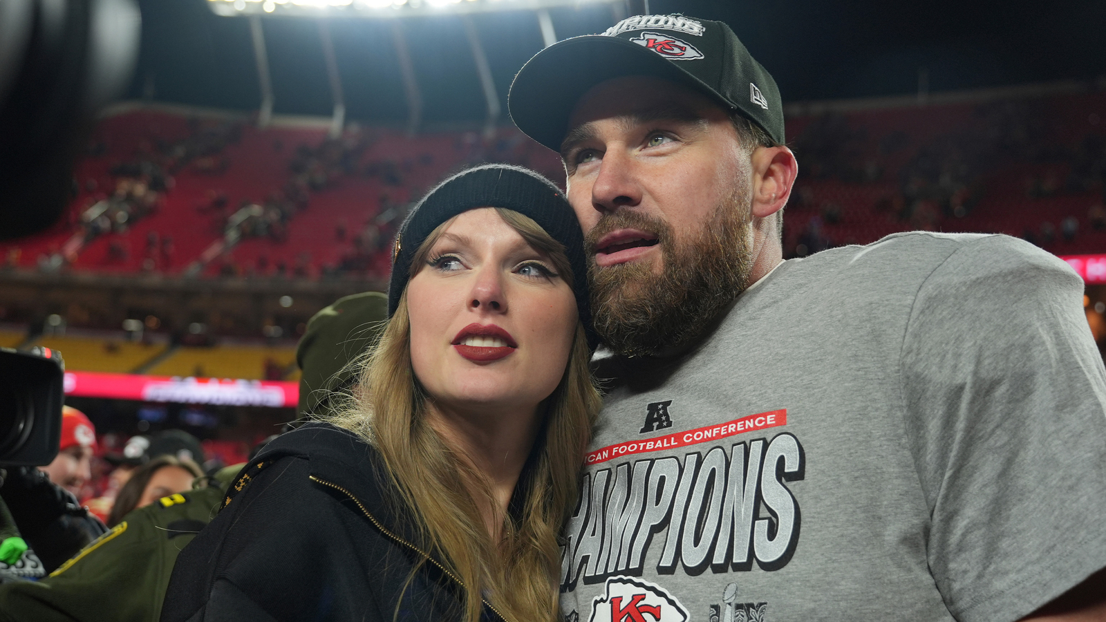 Taylor Swift, Travis Kelce engagement reactions: Celebrities, NFL stars react to the Instagram ...
