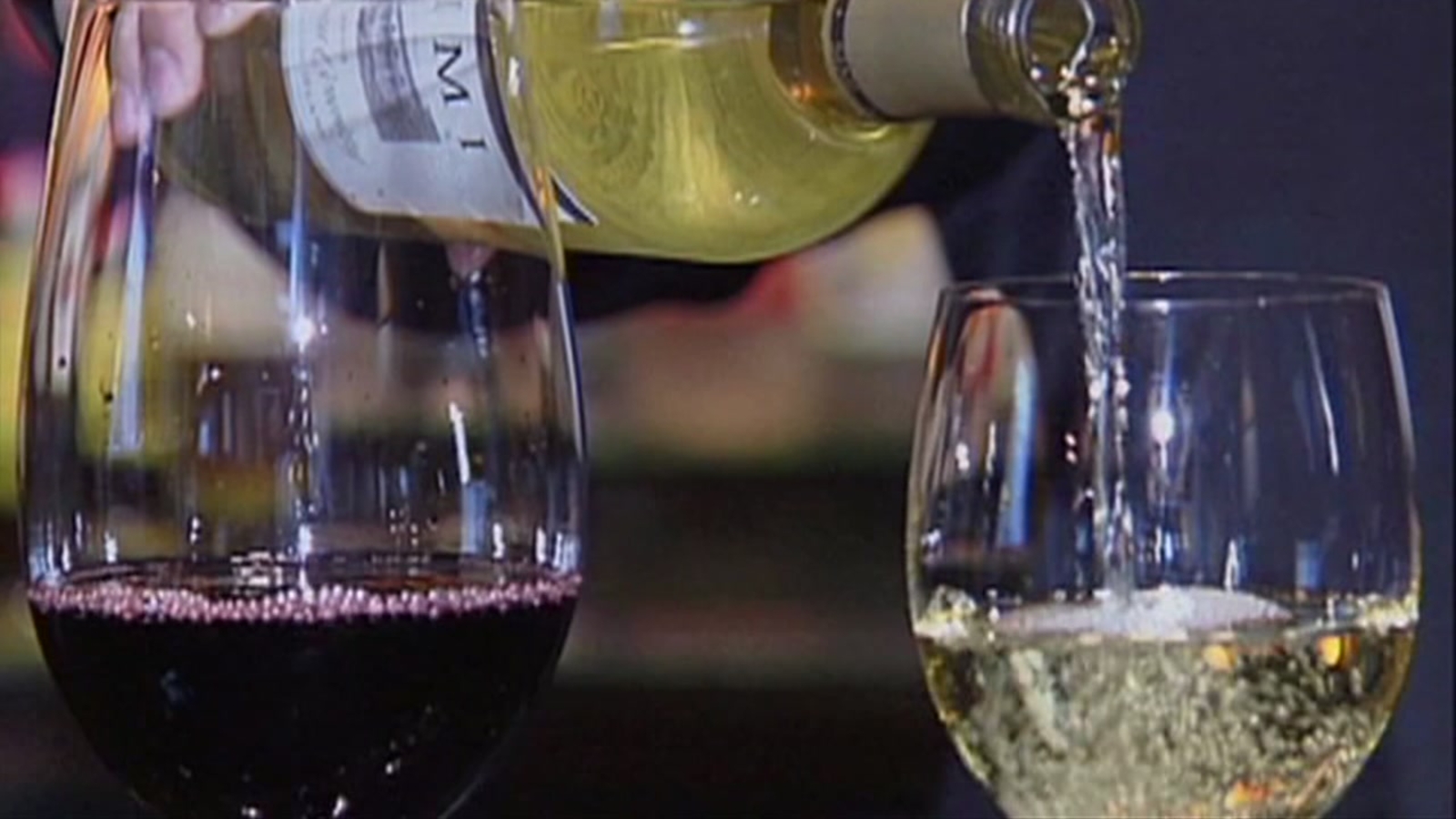 Study finds drinking alcohol can help improve memory - ABC13 Houston