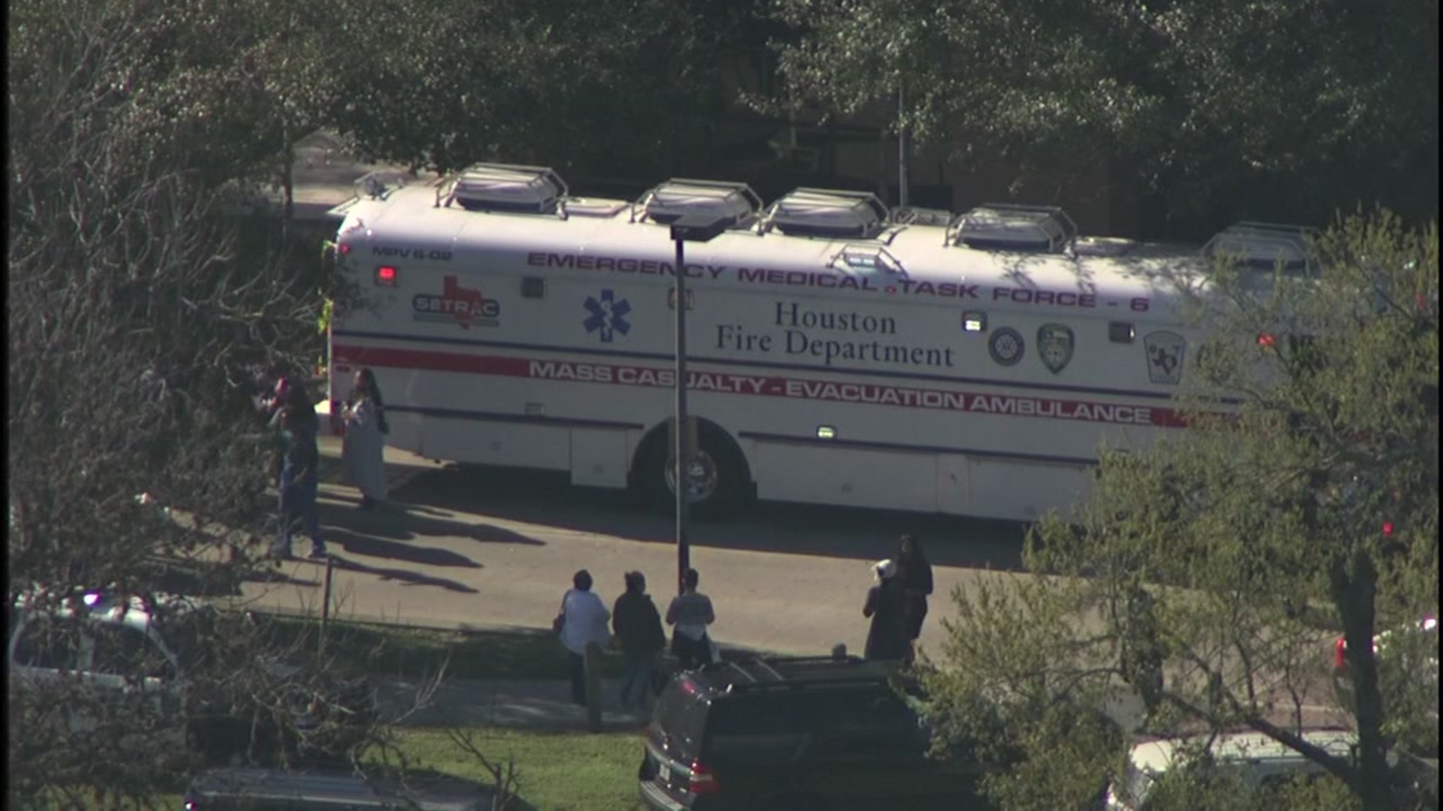 PHOTOS: Police respond to active shooter reports at Ben Taub - ABC13 ...
