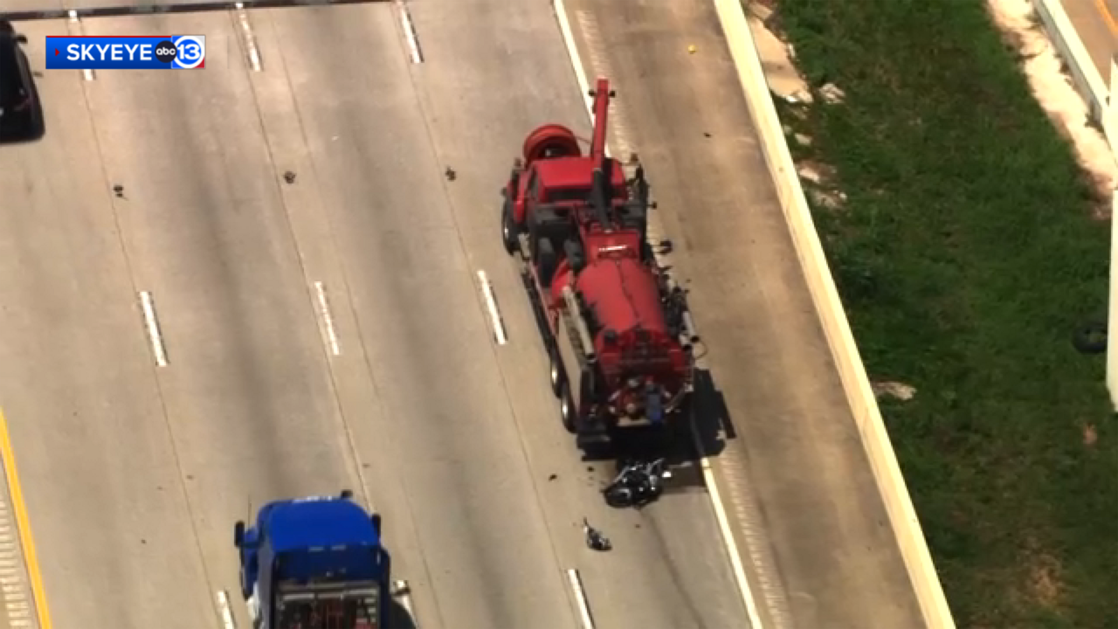 Conroe police motorcycle officer hit by pickup truck while responding ...