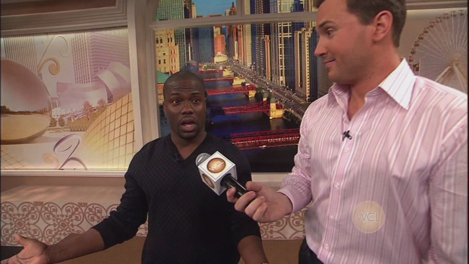 2 Minute Warning: Kevin Hart - ABC7 Chicago