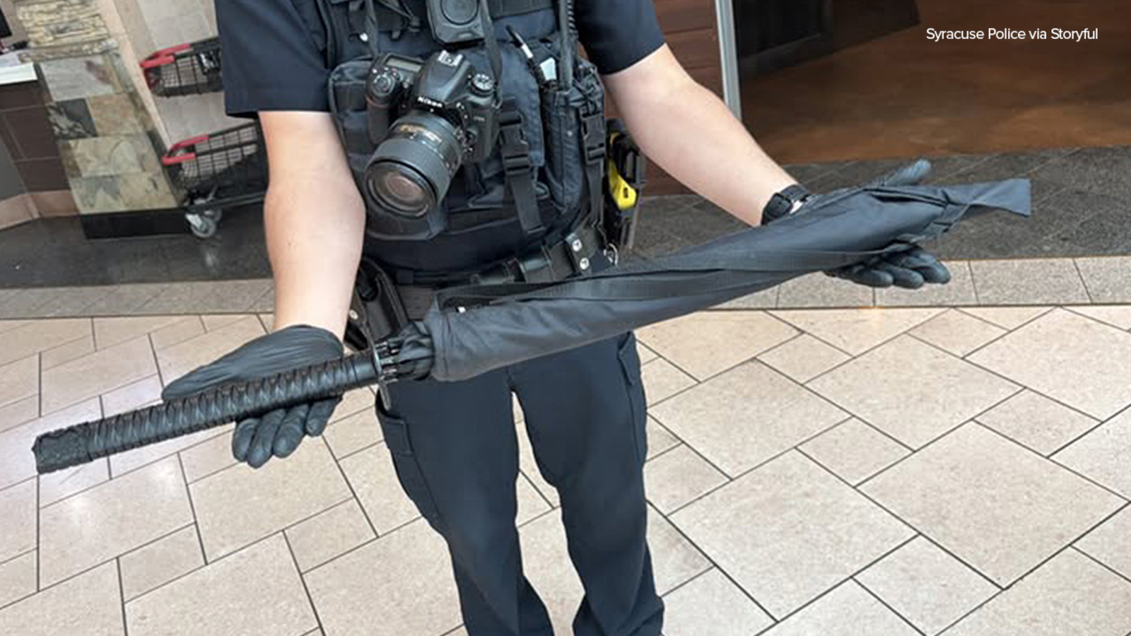 Umbrella mistaken for assault rifle sparks mall lockdown in Syracuse ...