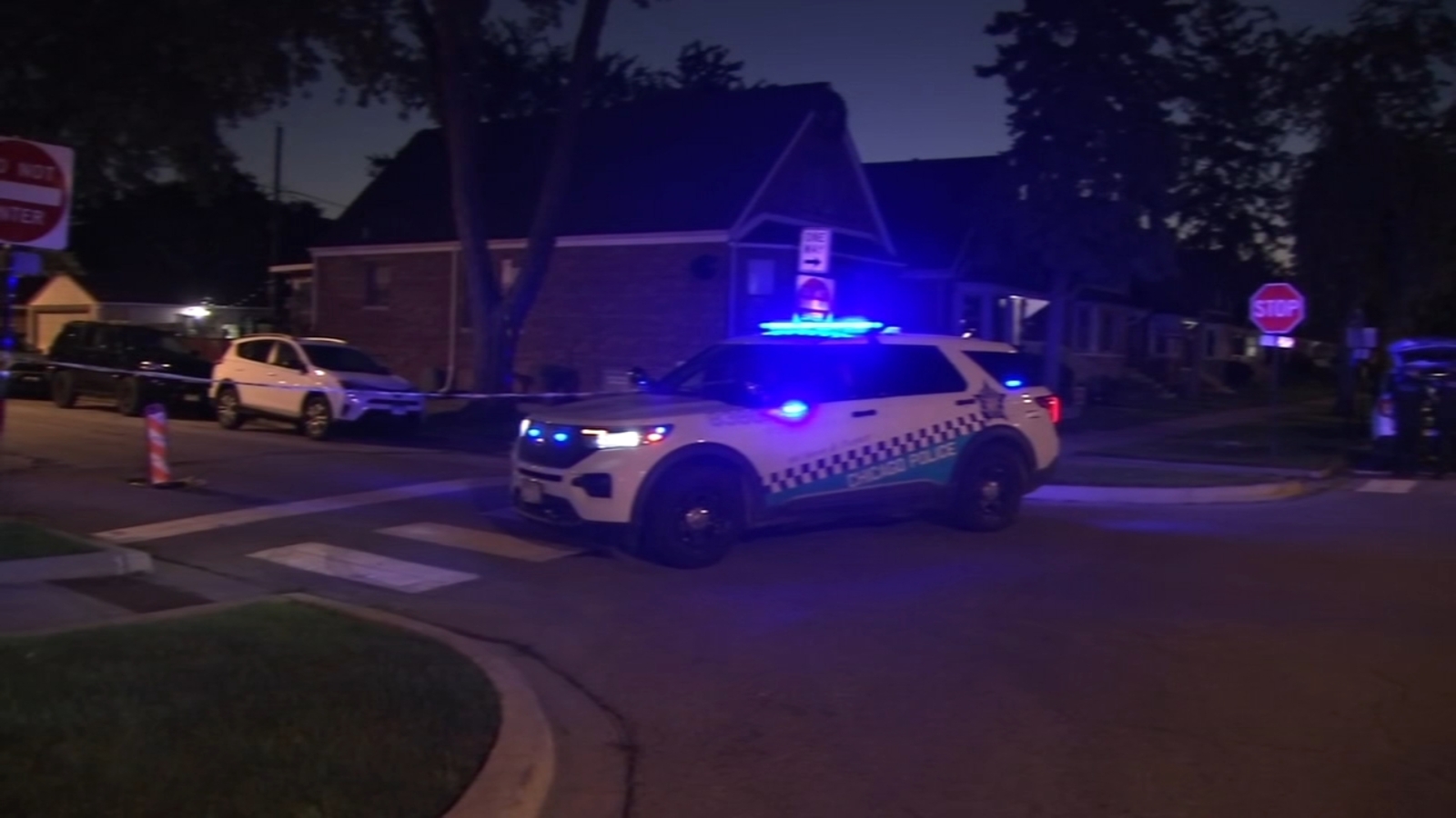 Chicago shooting: 15-year-old Enrique Gomez dies after being shot on ...