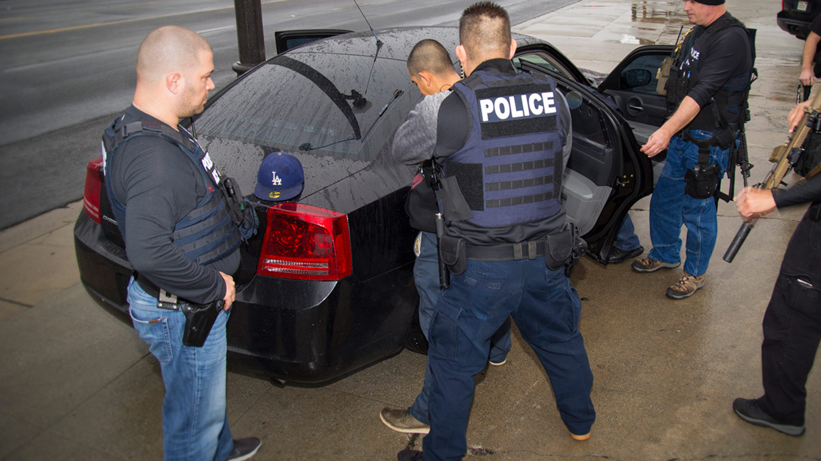 LA officials urge ICE agents to stop identifying themselves as 'police ...
