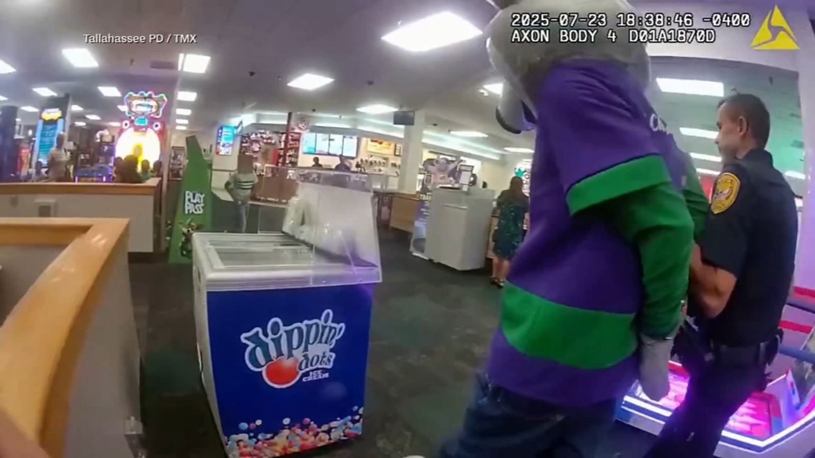 Video shows police arrest Chuck E. Cheese mascot in full costume in ...