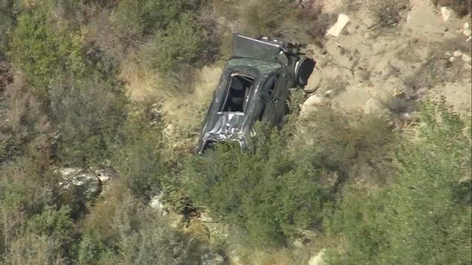 CHP encuentra cuerpo dentro de auto accidentado en barranco de Bosque ...