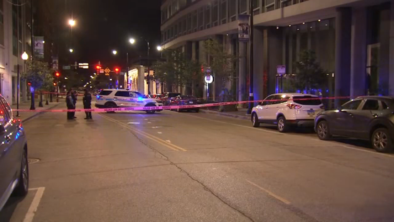Chicago shooting, today: 17-year-old teenager shot in South Loop at 700 ...