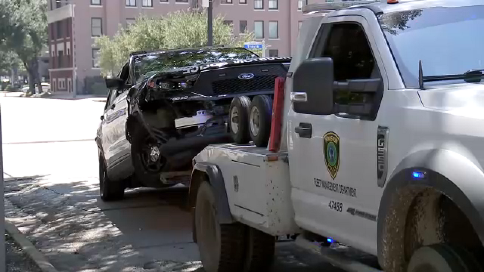Houston police say 2 patrol officers were injured in crash while ...