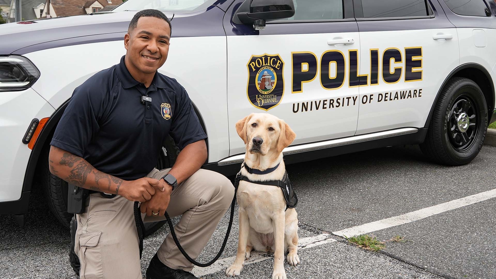 Police officer partners up with facility dog at University of Delaware ...