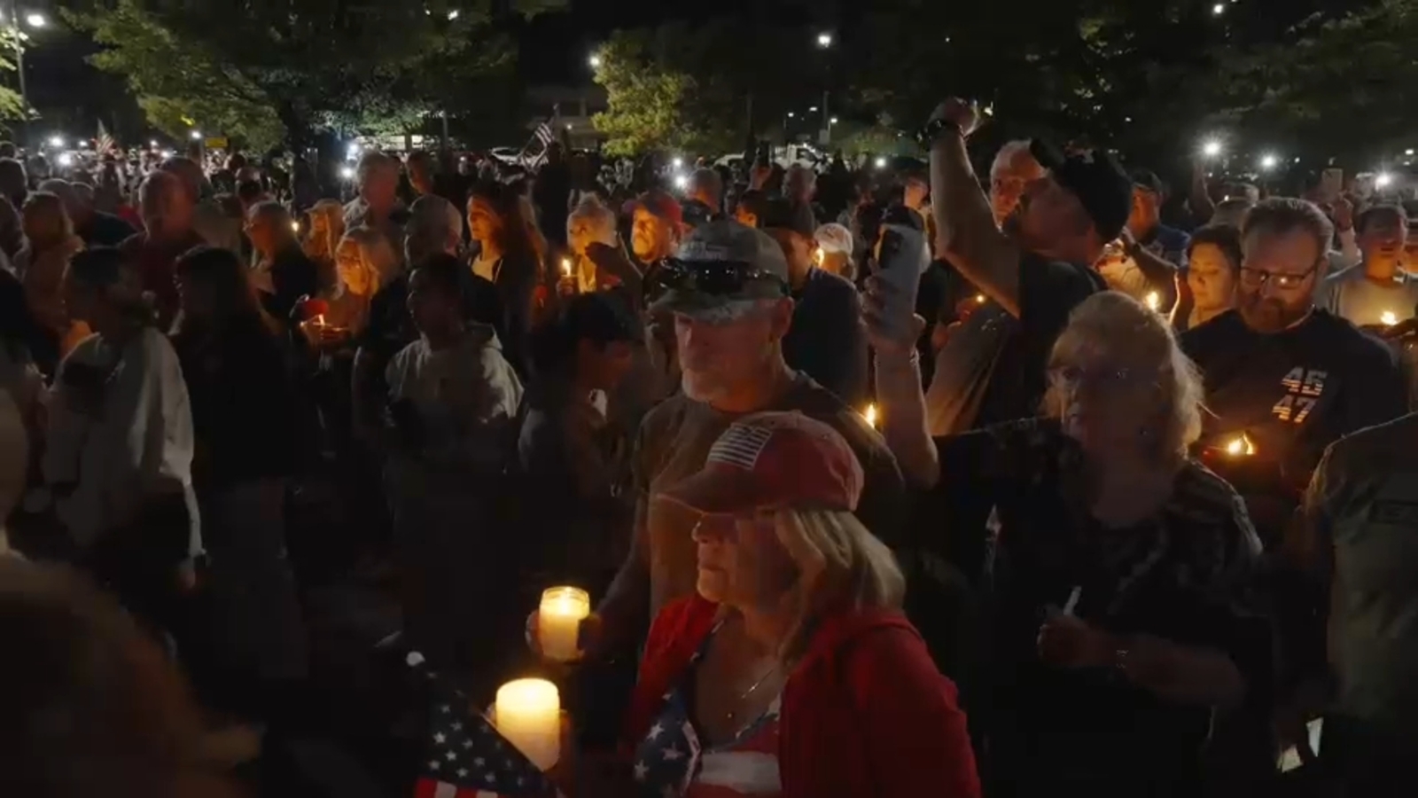 Vigil for Charlie Kirk held at Seaford LIRR station - ABC7 New York