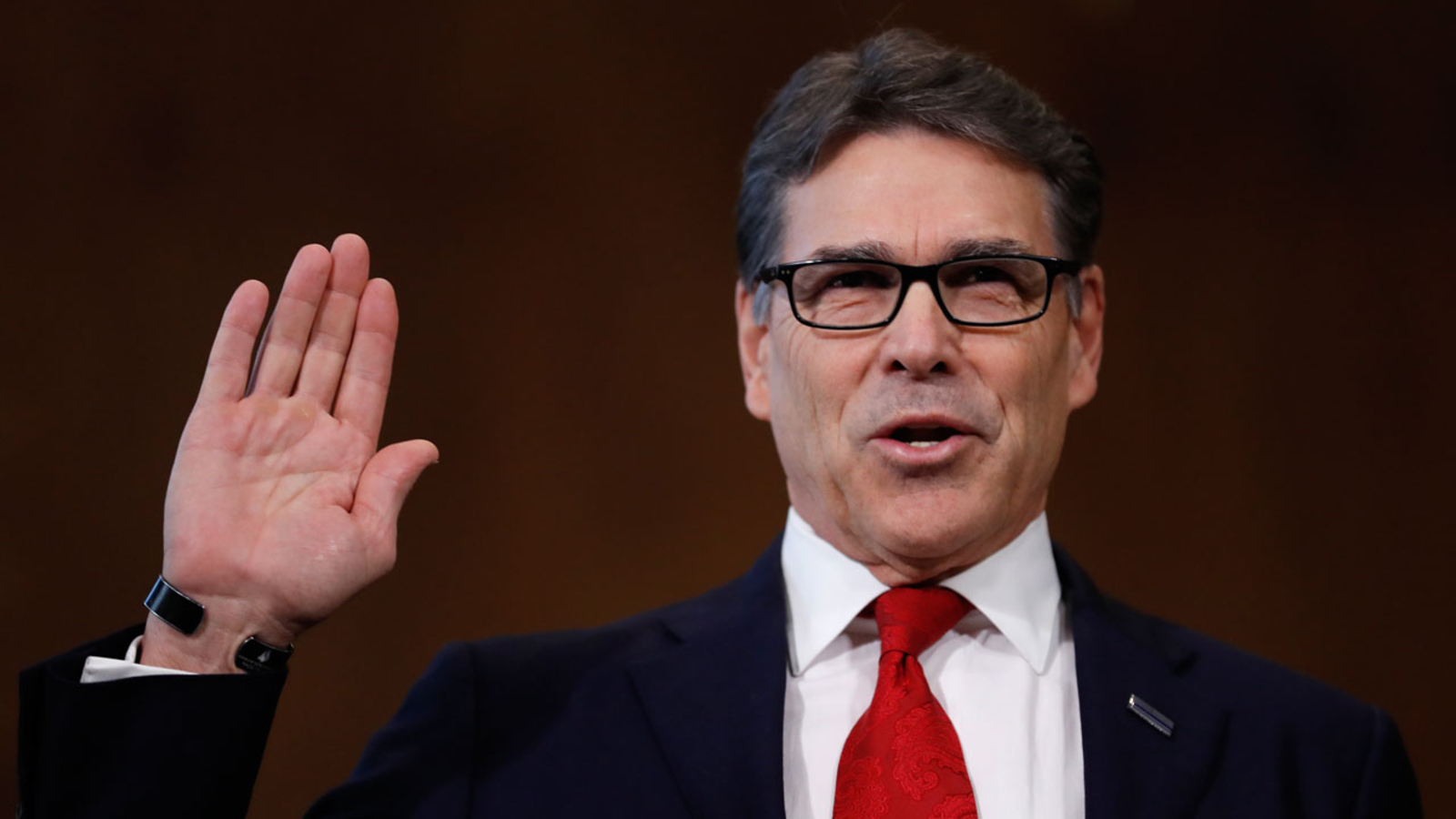 Senate confirms former Texas Gov. Rick Perry to serve as energy ...