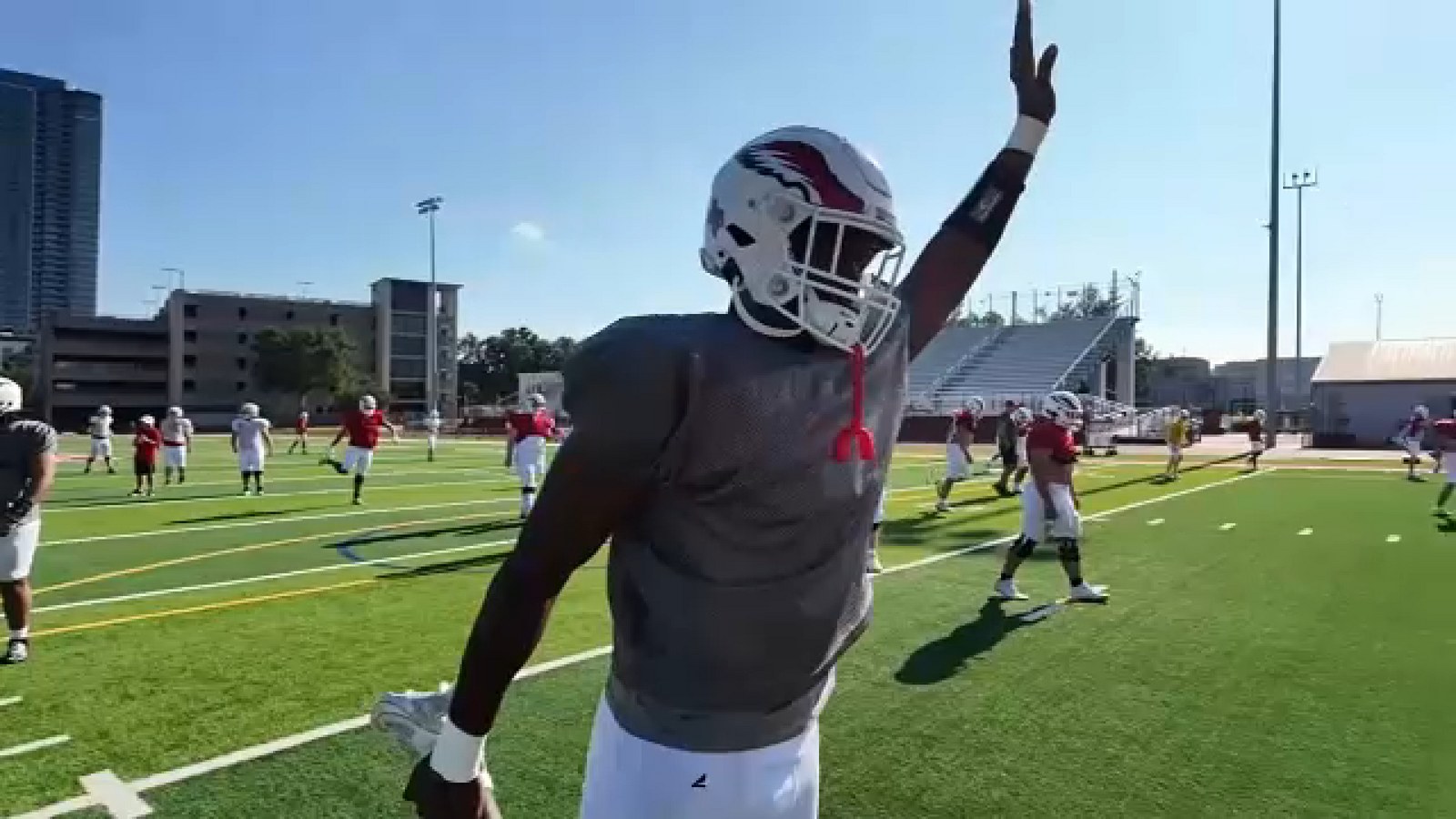 ABC13 Athlete of the Week: Meet St. Thomas High School's football ...