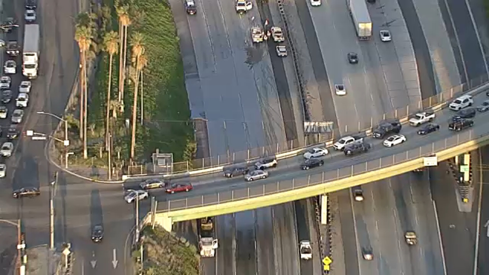 Los Angeles traffic: 10 Freeway reopens 7 hours after spilled cooking ...