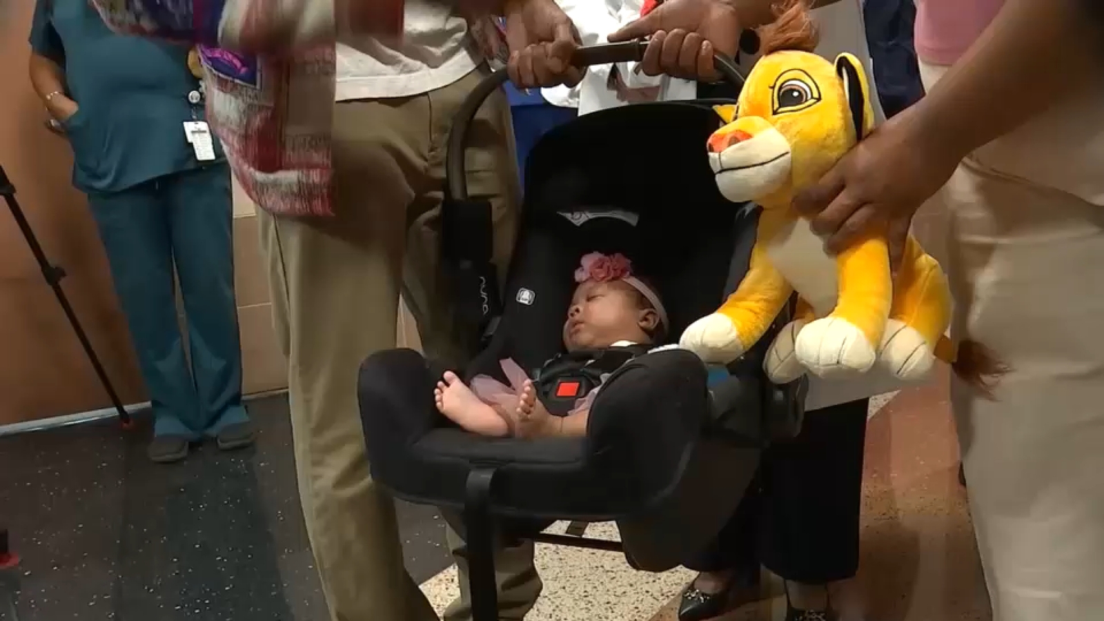 Micro-preemie heads home after spending nearly 5 months in NICU at ...