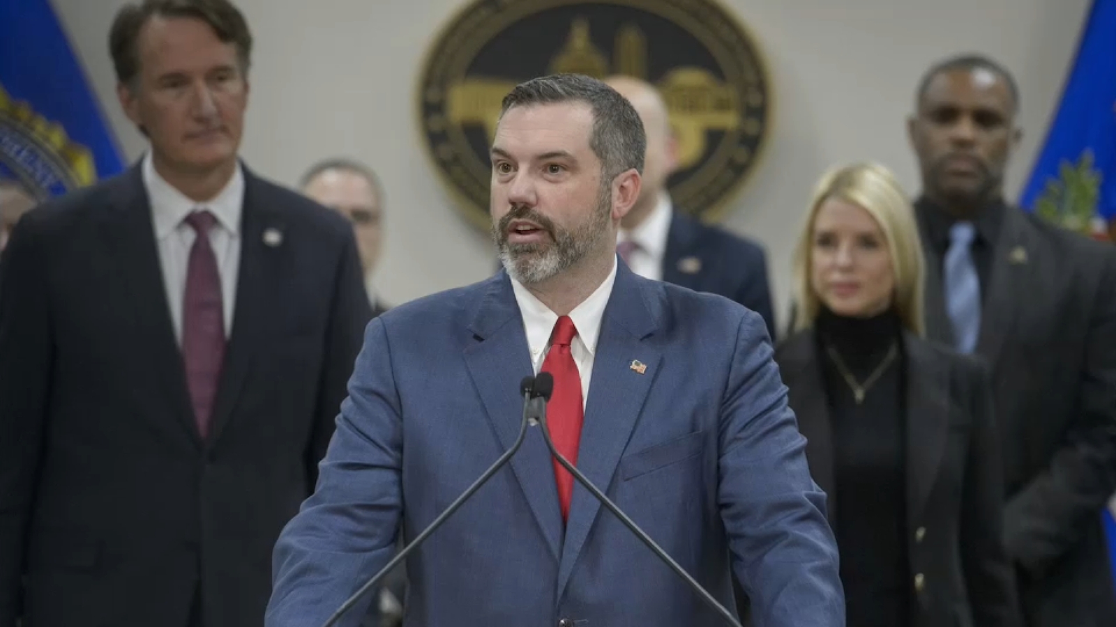 US attorney resigns amid pressure from Trump over NY AG probe: Sources ...