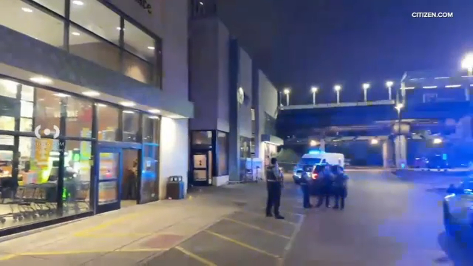 Chicago shooting: Girl, 17, wounded in shooting outside South Loop ...