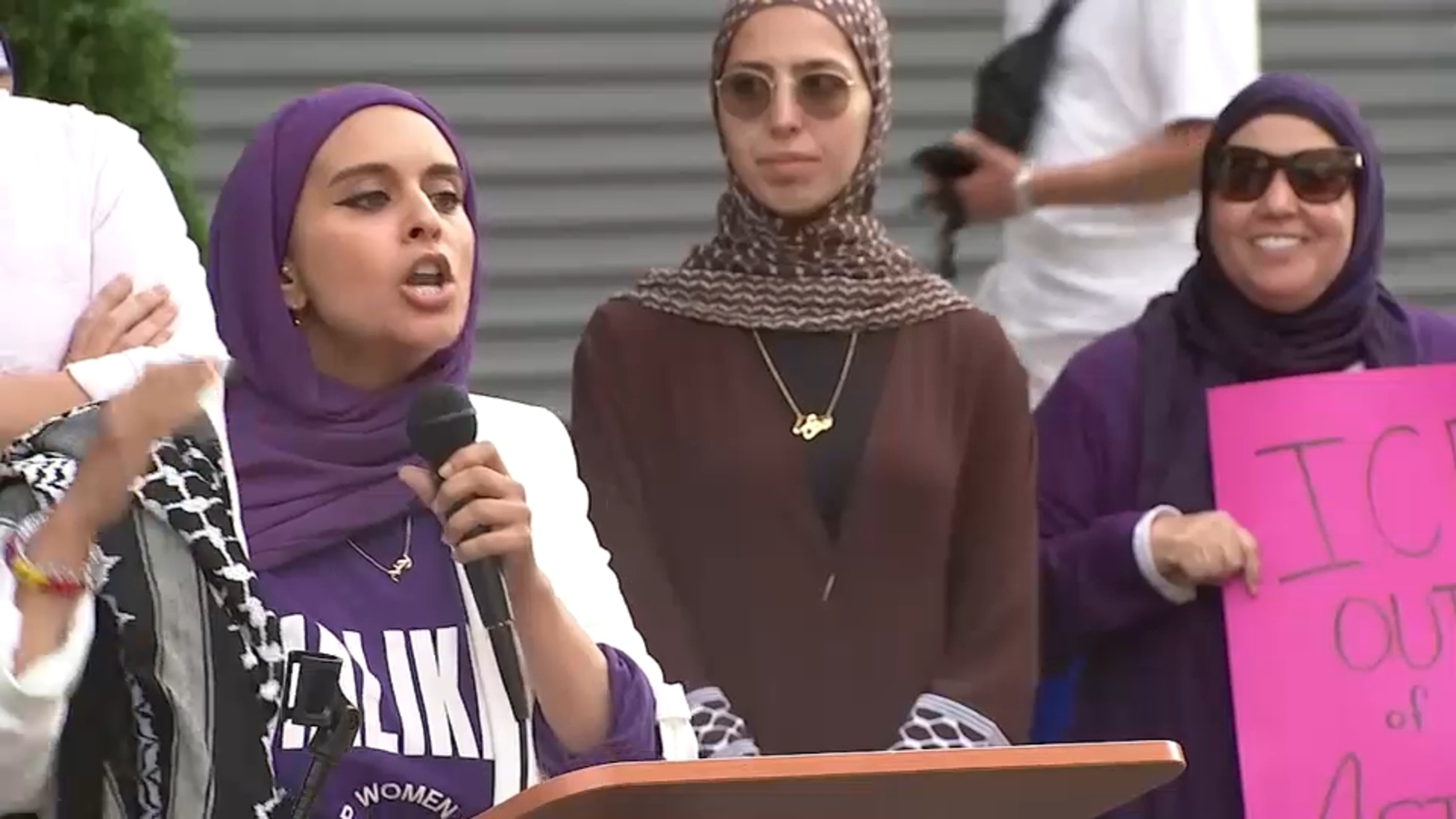 "Stand against ICE rally" fights for immigrant communities in the face ...