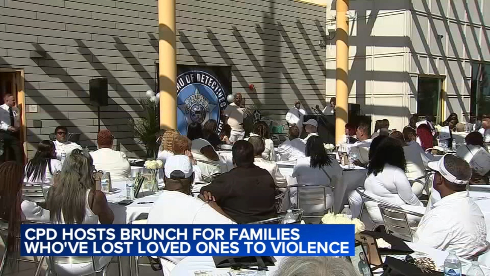 Chicago Police Department holds annual 'Brunch en Blanc' in Bronzeville ...