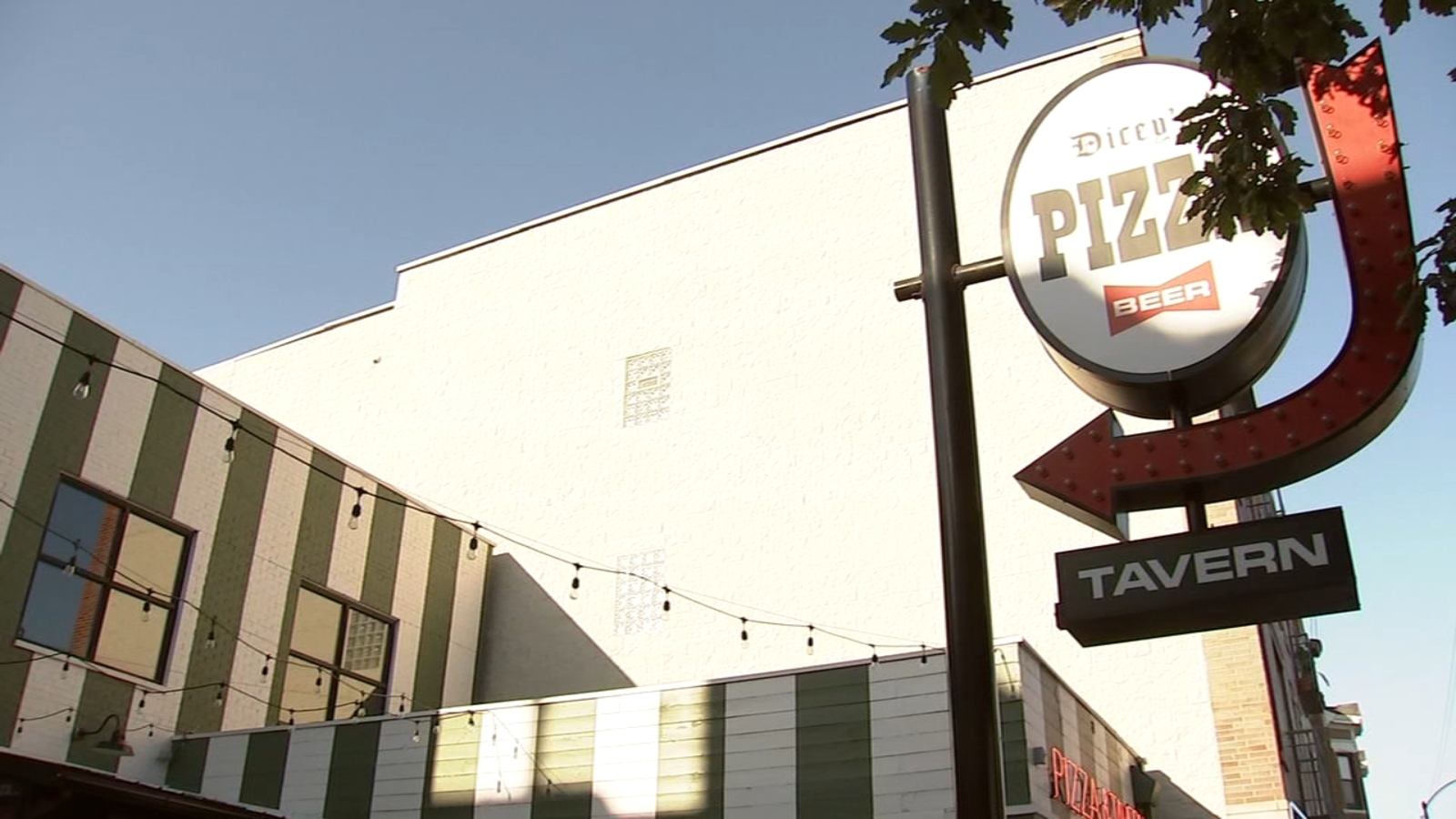 Dicey's Pizza offering free slices if Chicago Bears QB Caleb Williams throws 4 touchdowns ...