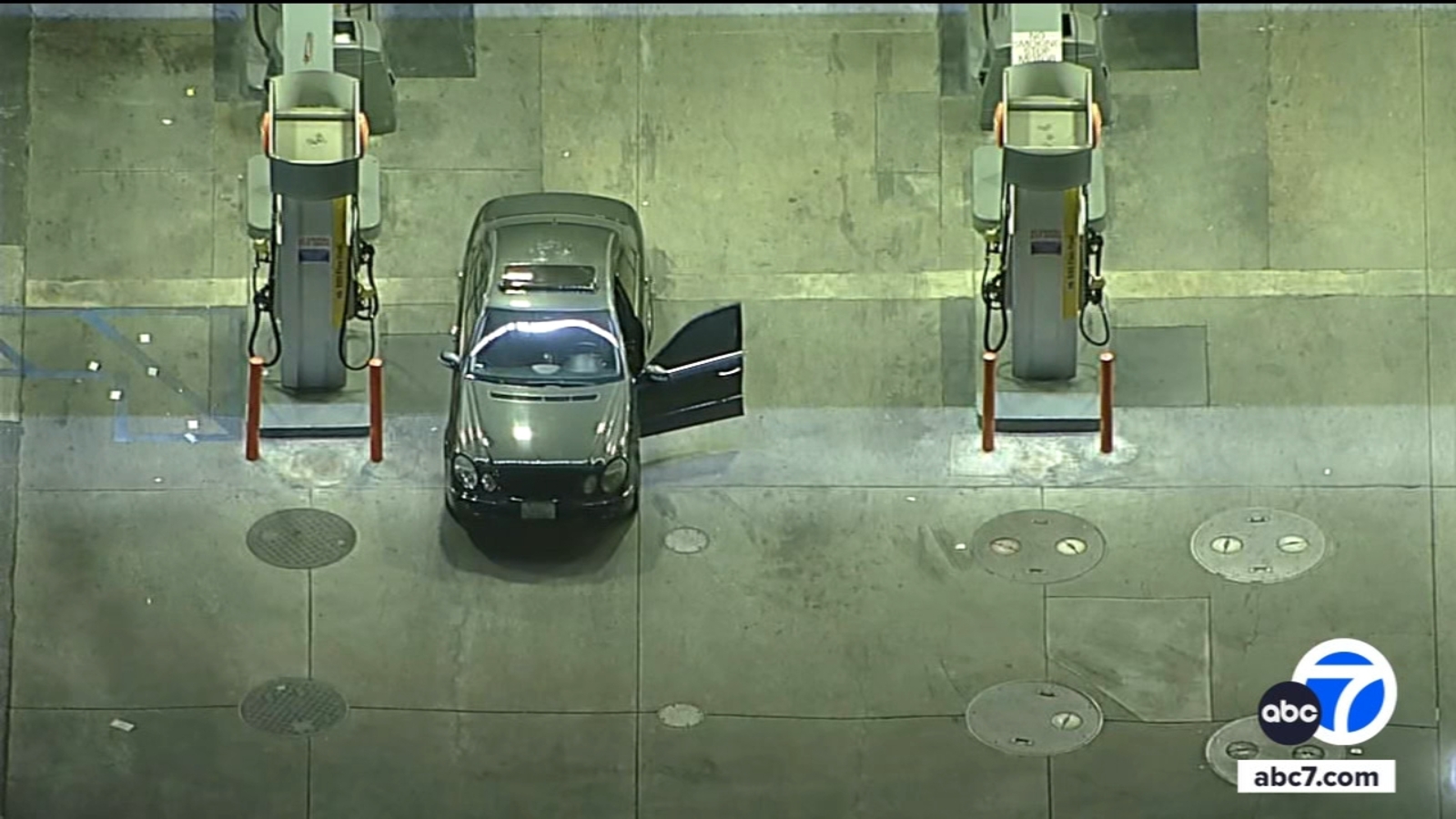 Man killed in shooting at East Los Angeles gas station - ABC7 Los Angeles