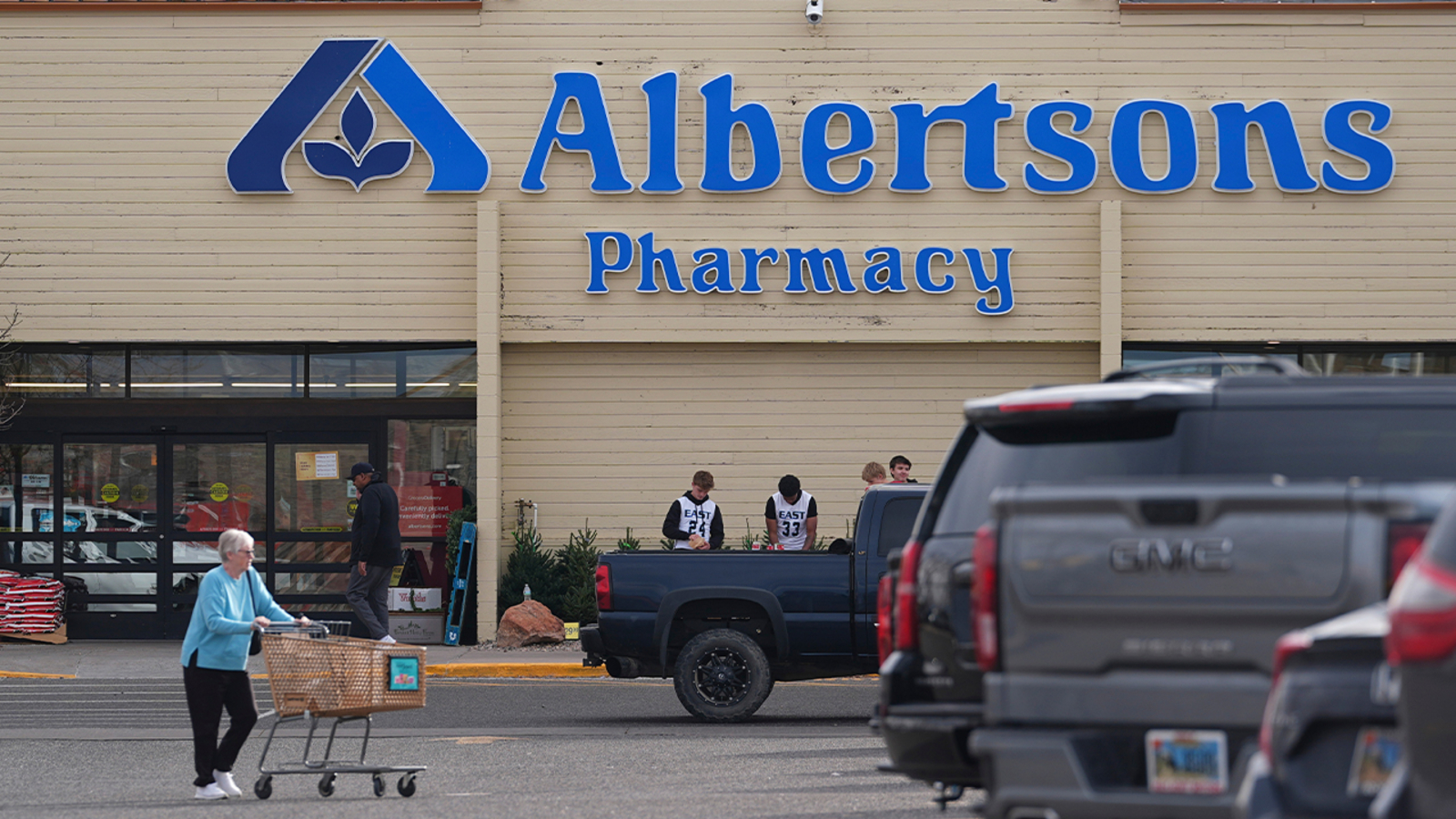 Albertsons recalls several deli items due to potential listeria ...