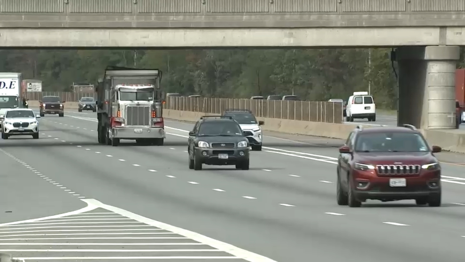 Electric vehicle owners no longer have access to HOV lanes in New York ...
