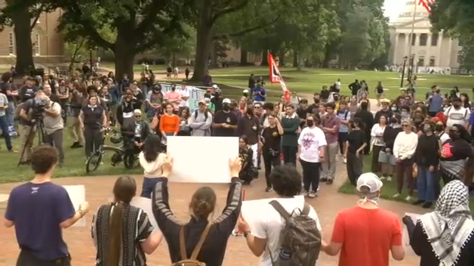 Dr. Dwayne Dixon | UNC professor reinstated after investigation find no ...