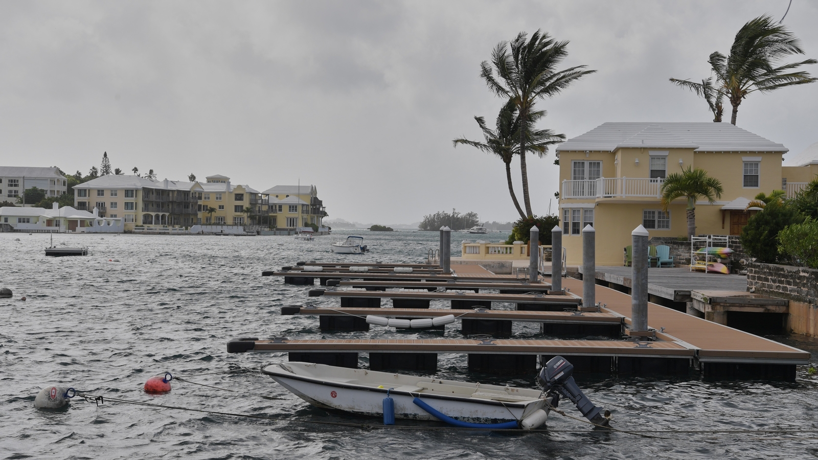 Hurricane Imelda weakens after downing trees and power lines in Bermuda ...