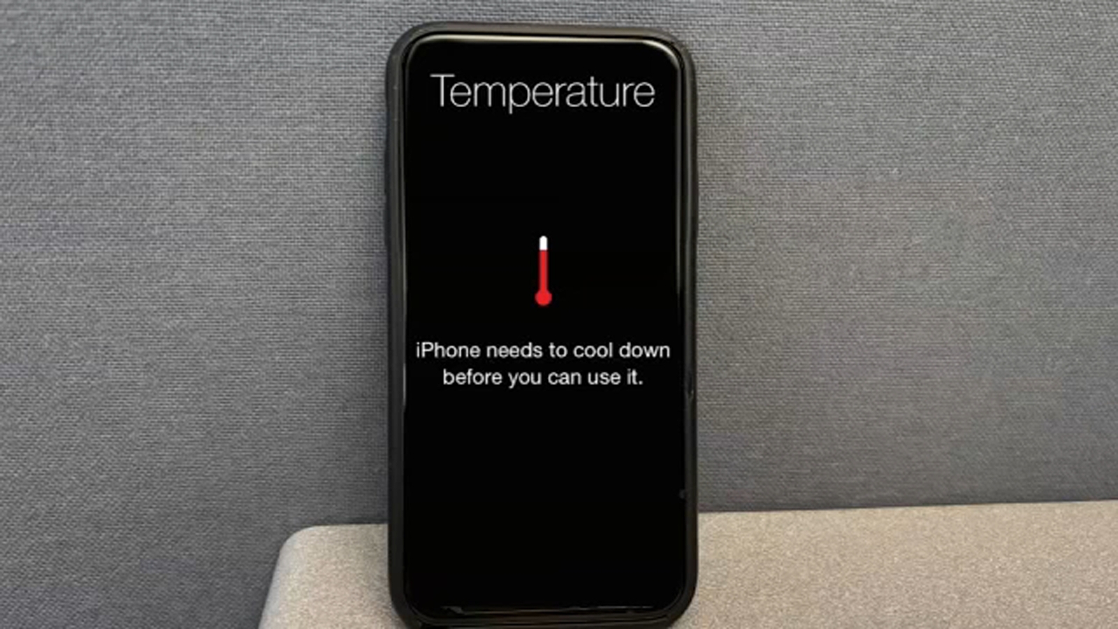 Warning: Cell phone lithium-ion batteries overheating fires on the rise ...