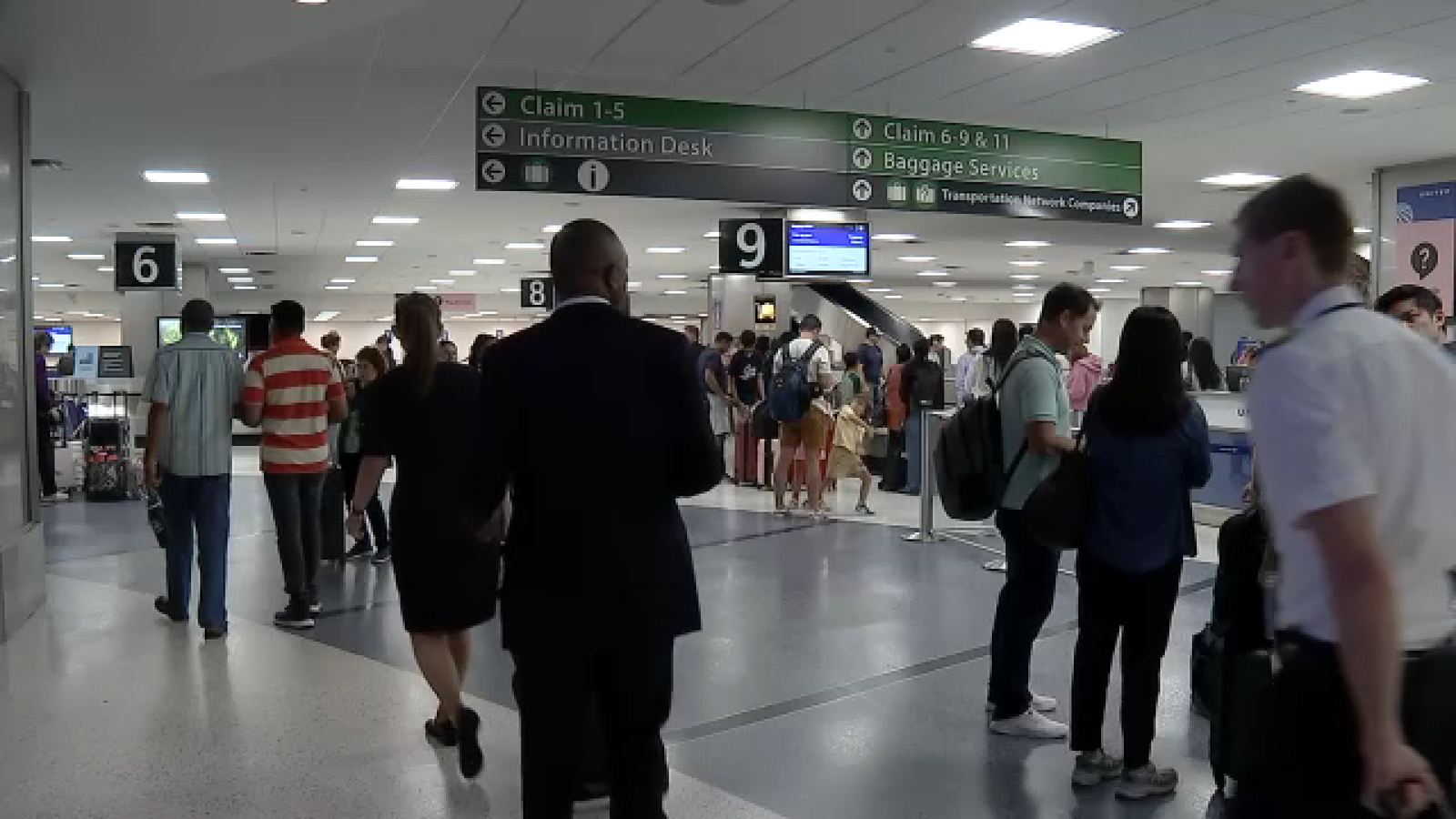 Ground stops possible at Bush, Hobby airports due to staffing - ABC13 ...