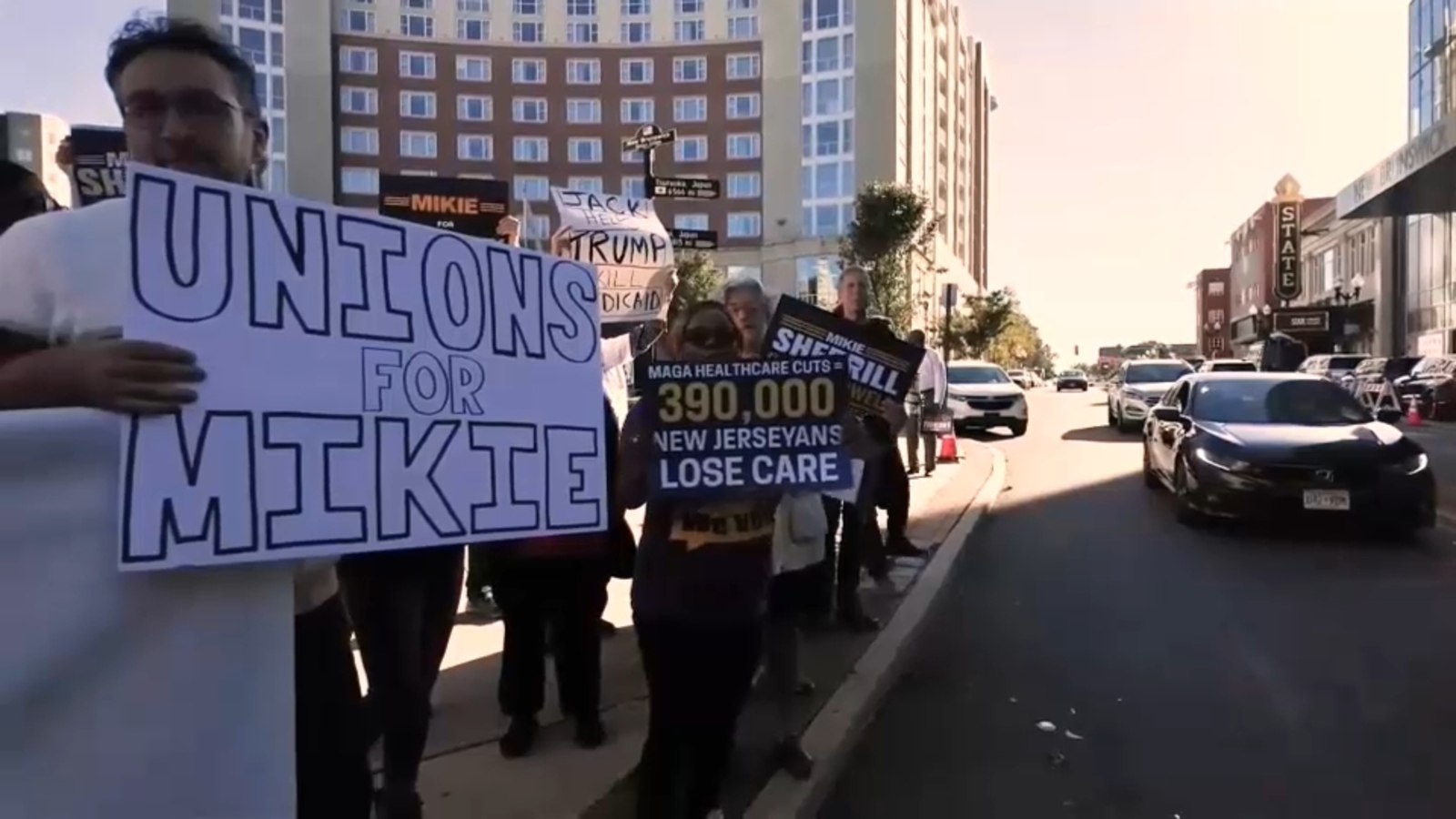 Supporters from both sides prepare for audience to arrive - 6abc ...