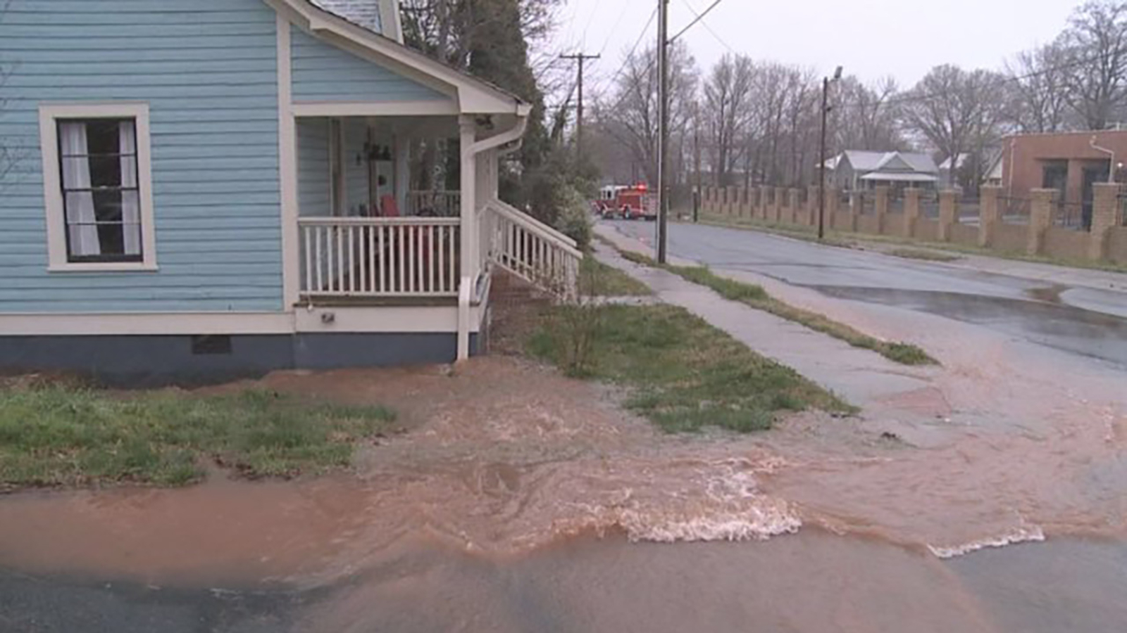 Water main break floods Durham road - ABC11 Raleigh-Durham