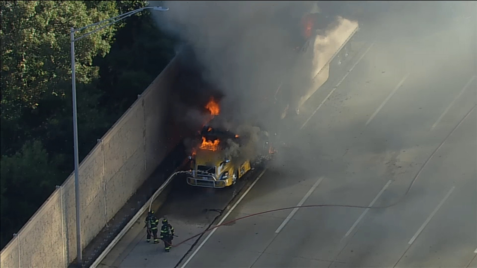 I-294 traffic: Large semi fire shuts down northbound lanes of Tri-State Tollway near Rosemont ...