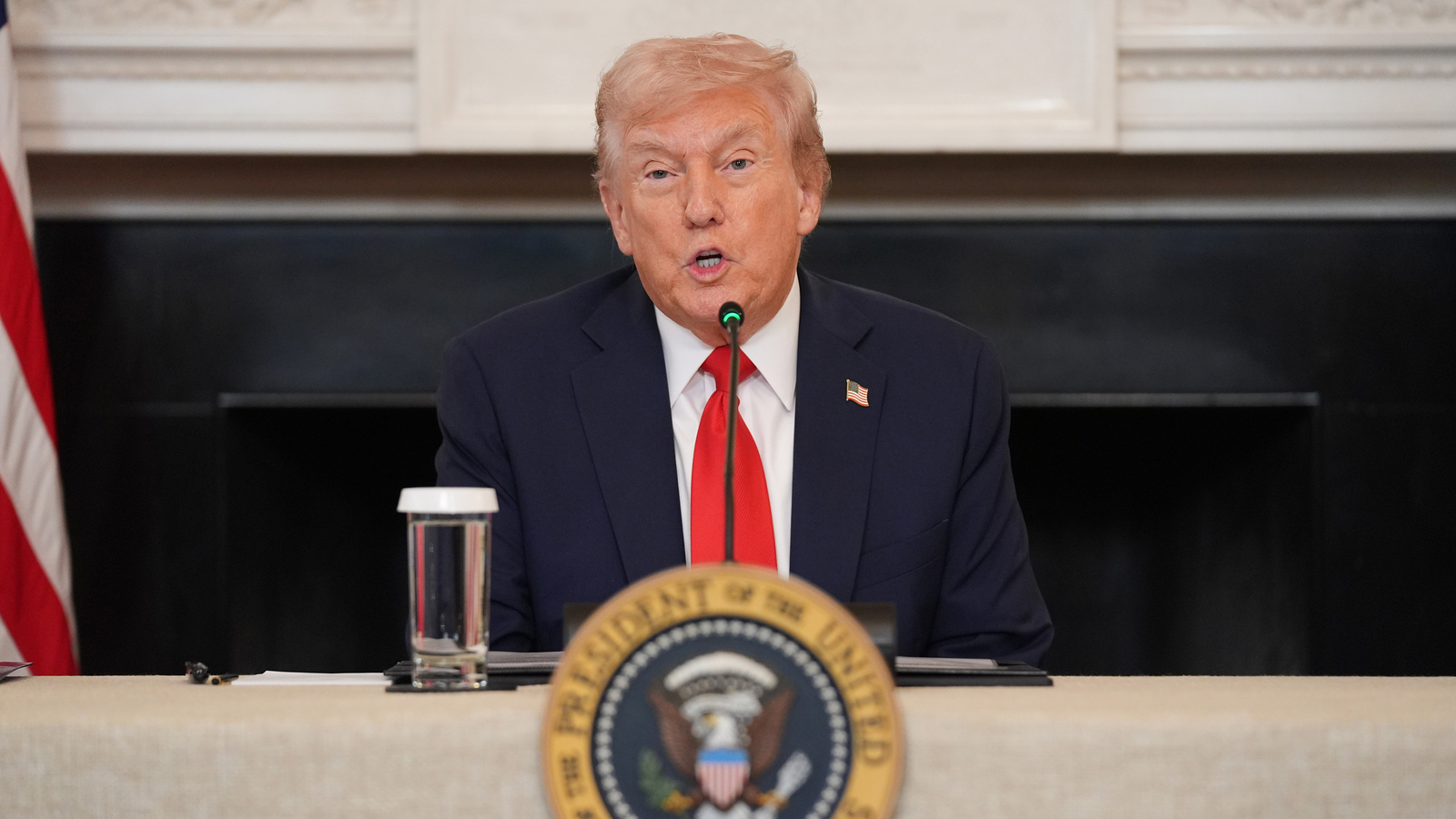 Trump undergoes 'semiannual physical' at Walter Reed on Friday - ABC7 ...