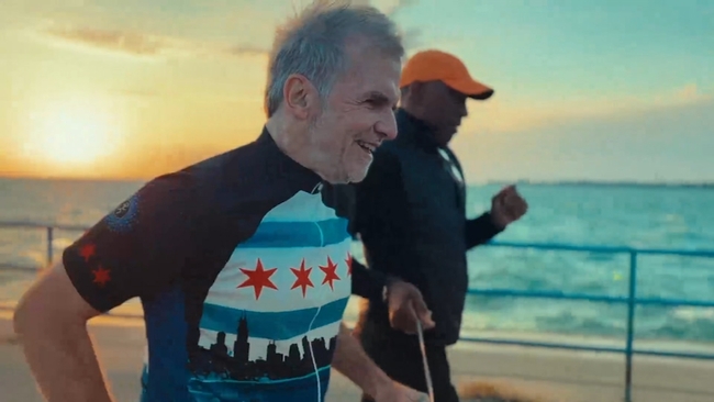 Kenzie Roman, Q101 host, co-hosts 'Windy City Weekend,' with comedian ...