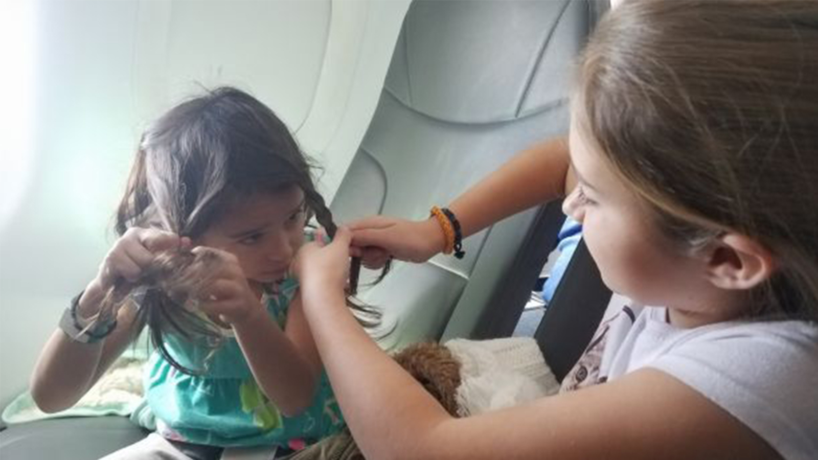 Airline rewards 10-year-old who went the extra mile to comfort 6-year ...