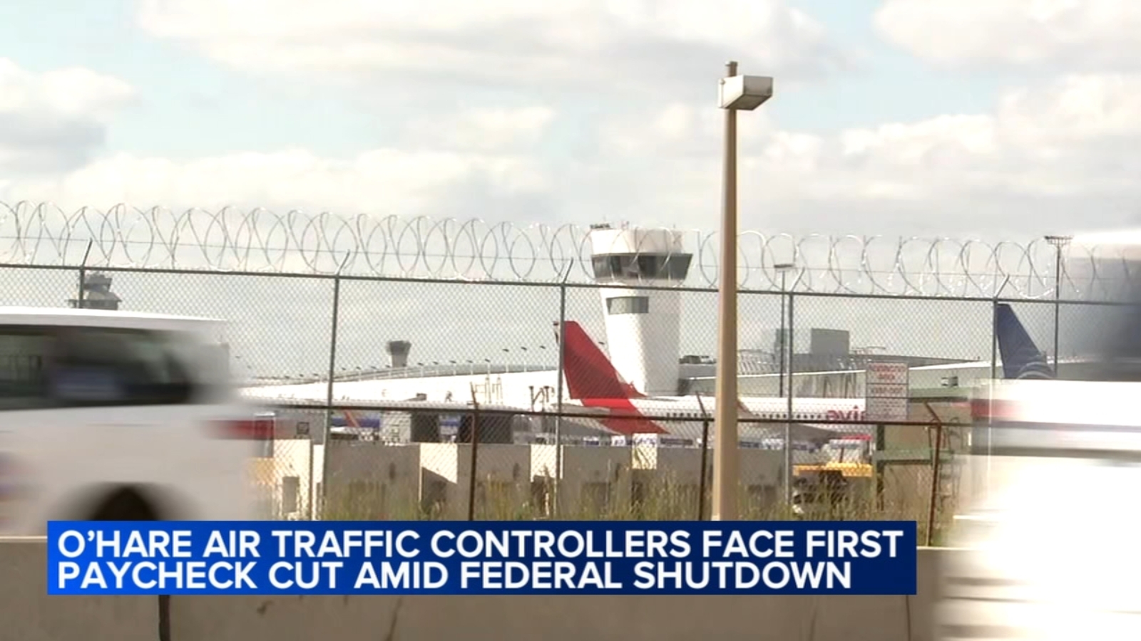 Chicago O'Hare Airport air traffic controllers face 1st paycheck cut ...