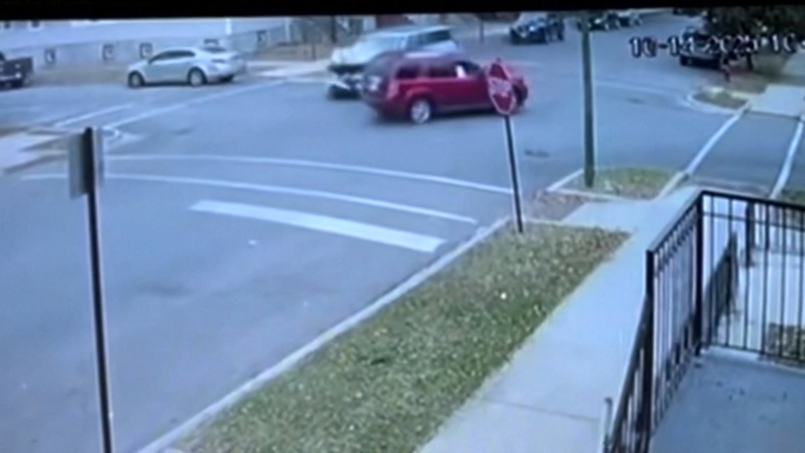 High-speed Border Patrol chase ends in arrest, tear gas used on ...