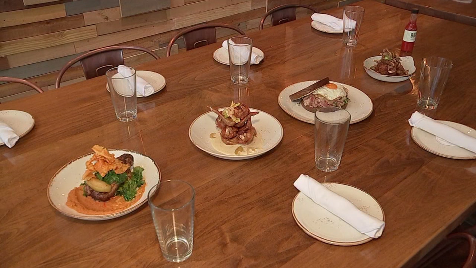 Bacon restaurant opens in Sugar Land - ABC13 Houston