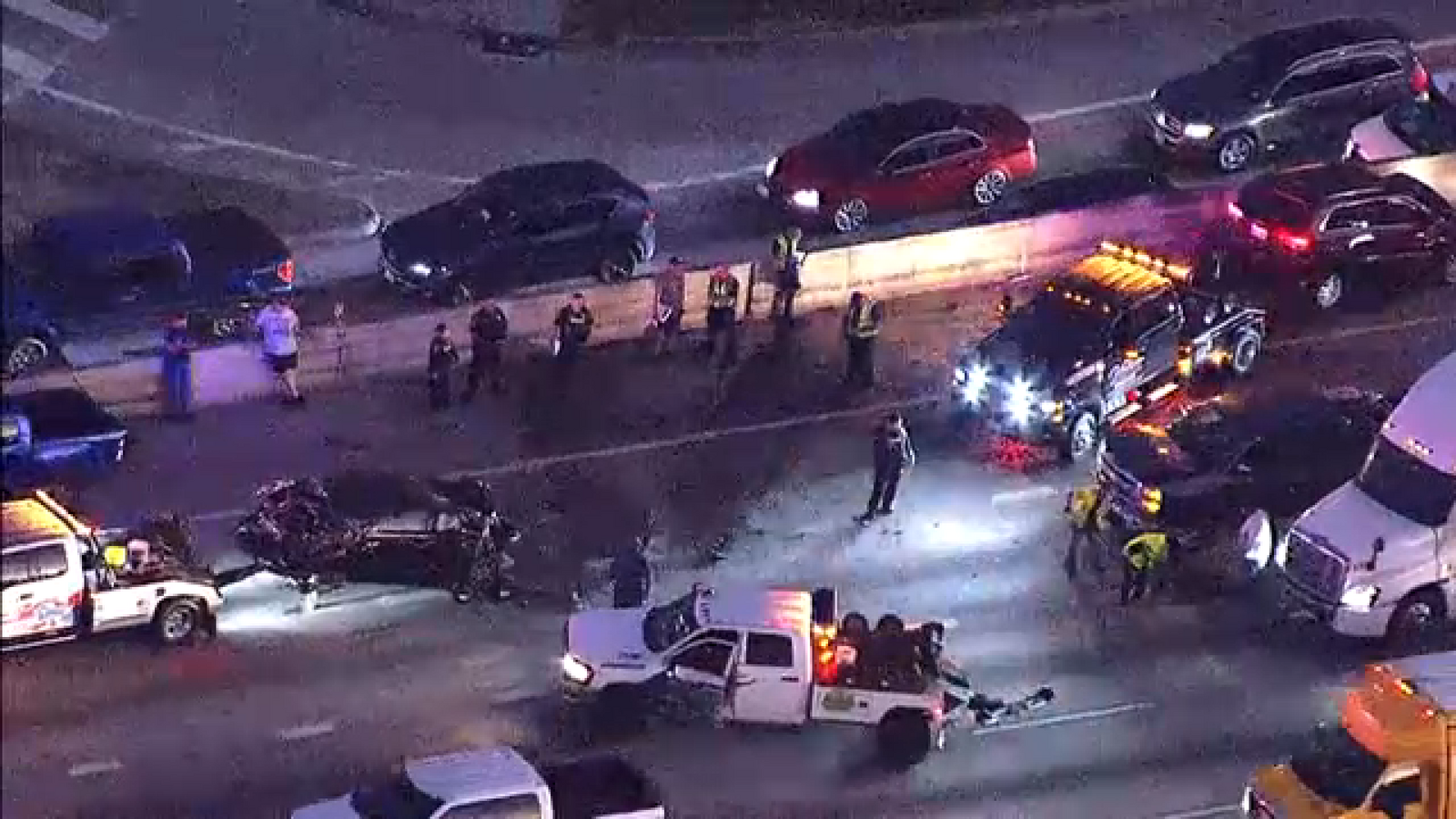 13 Alert Traffic: I-610 South Loop WB lanes at Broadway reopened after multi-vehicle crash ...