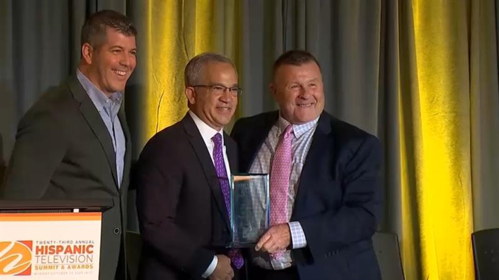 WABC's Joe Torres accepts 'Rafael Eli Award for Pioneers in Hispanic ...